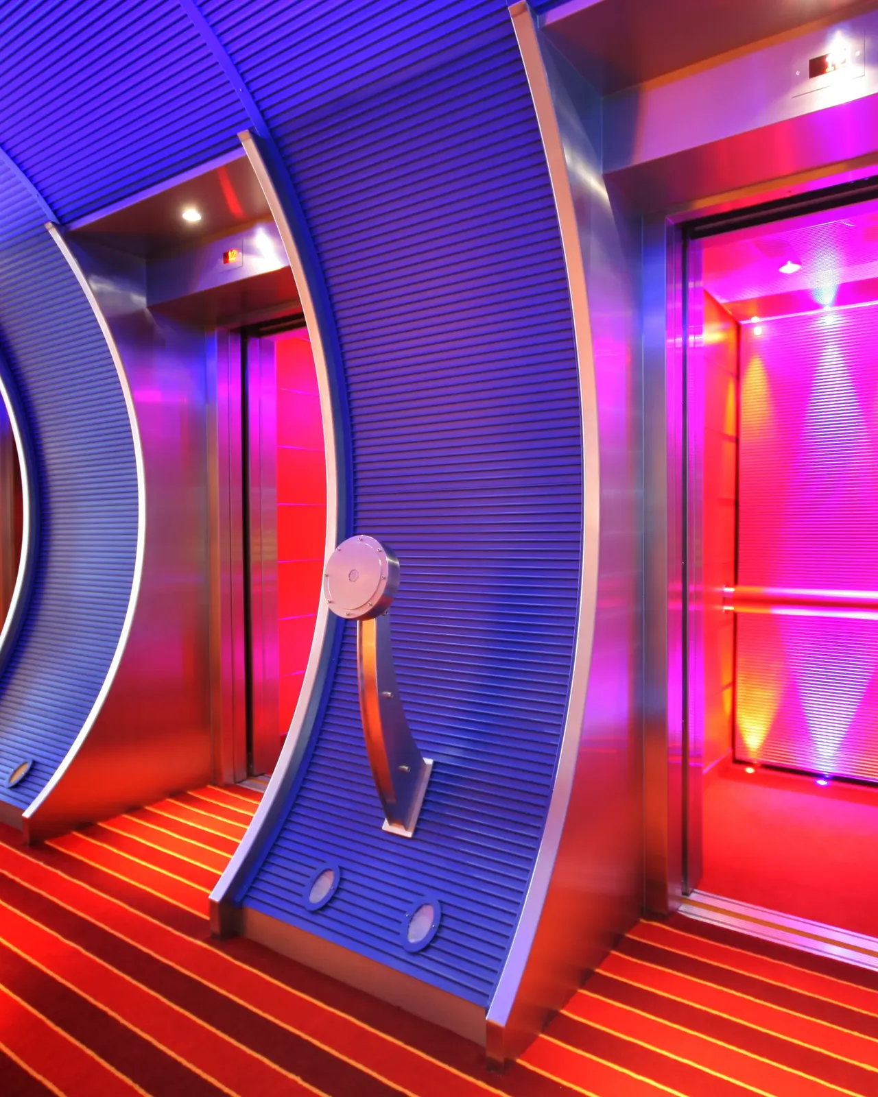 Types of Vessels | LUTZ Elevators