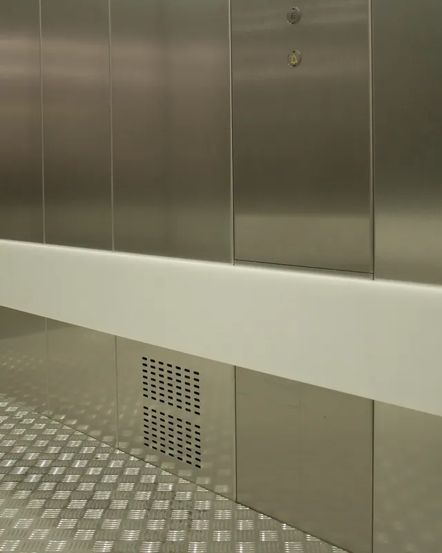 Marine freight elevators | LUTZ Elevators