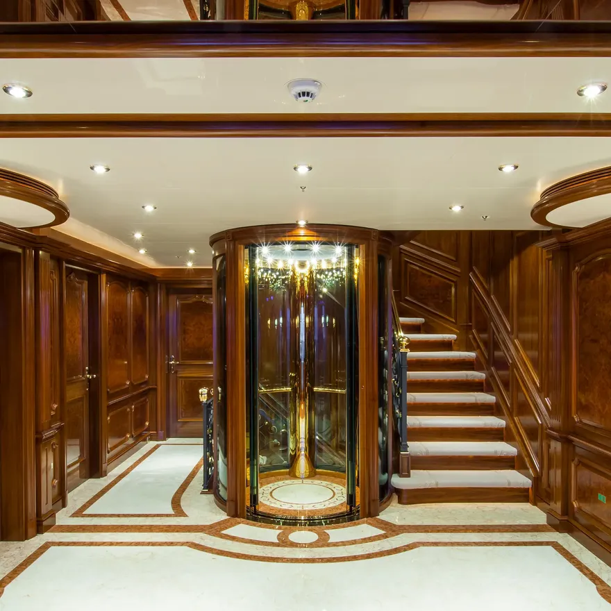 Small goods elevators for ships | LUTZ Elevators